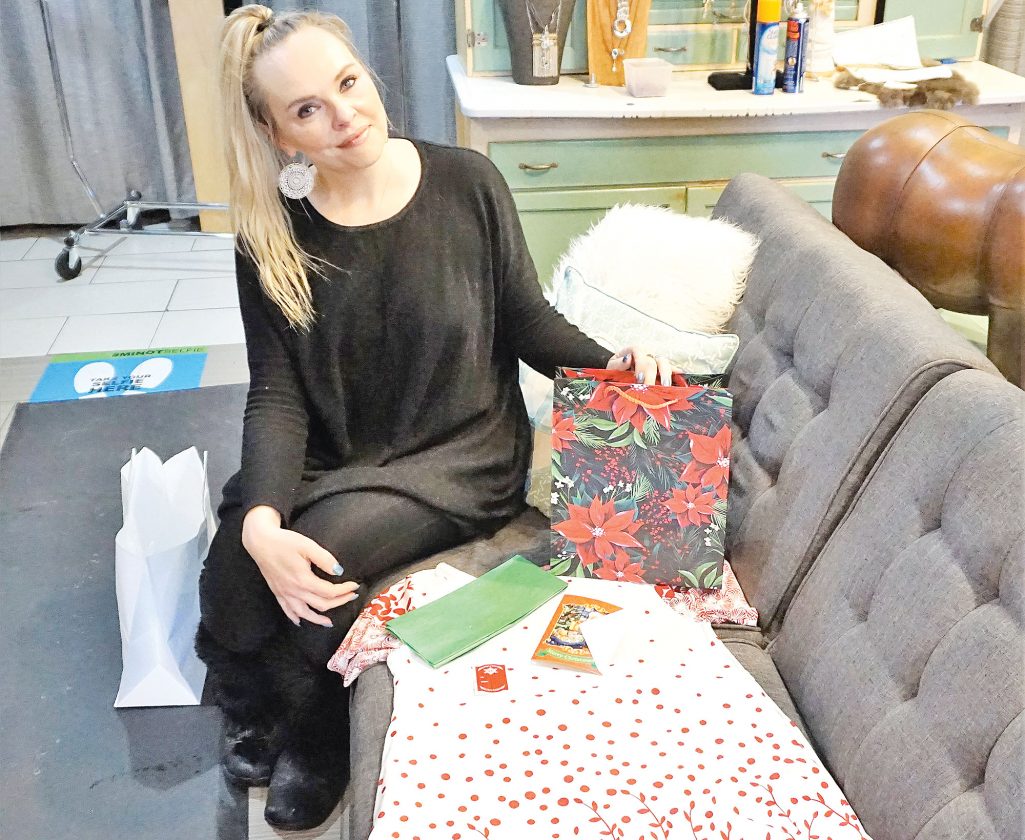 Dakota Chappy creates ‘Something for Mom’ to bless women | News, Sports ...